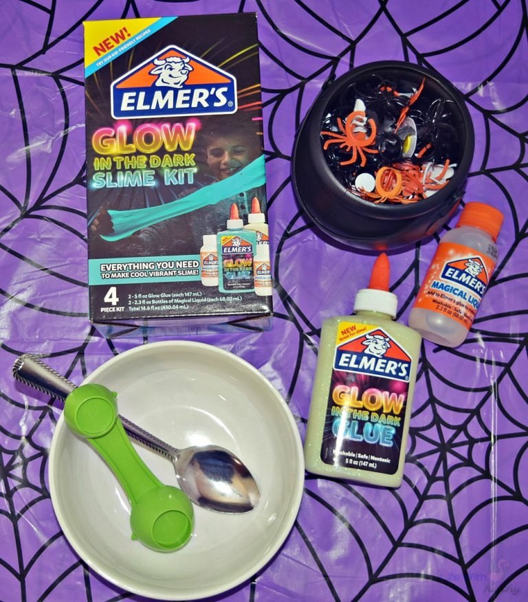 Spooky Glowing Slime - Life With Kathy