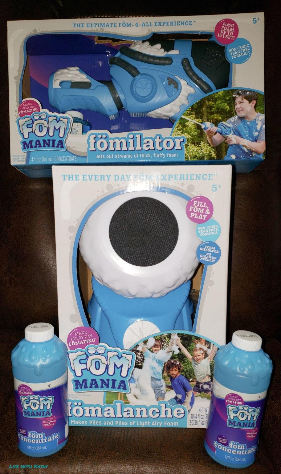 Summer Fun With Fom Mania